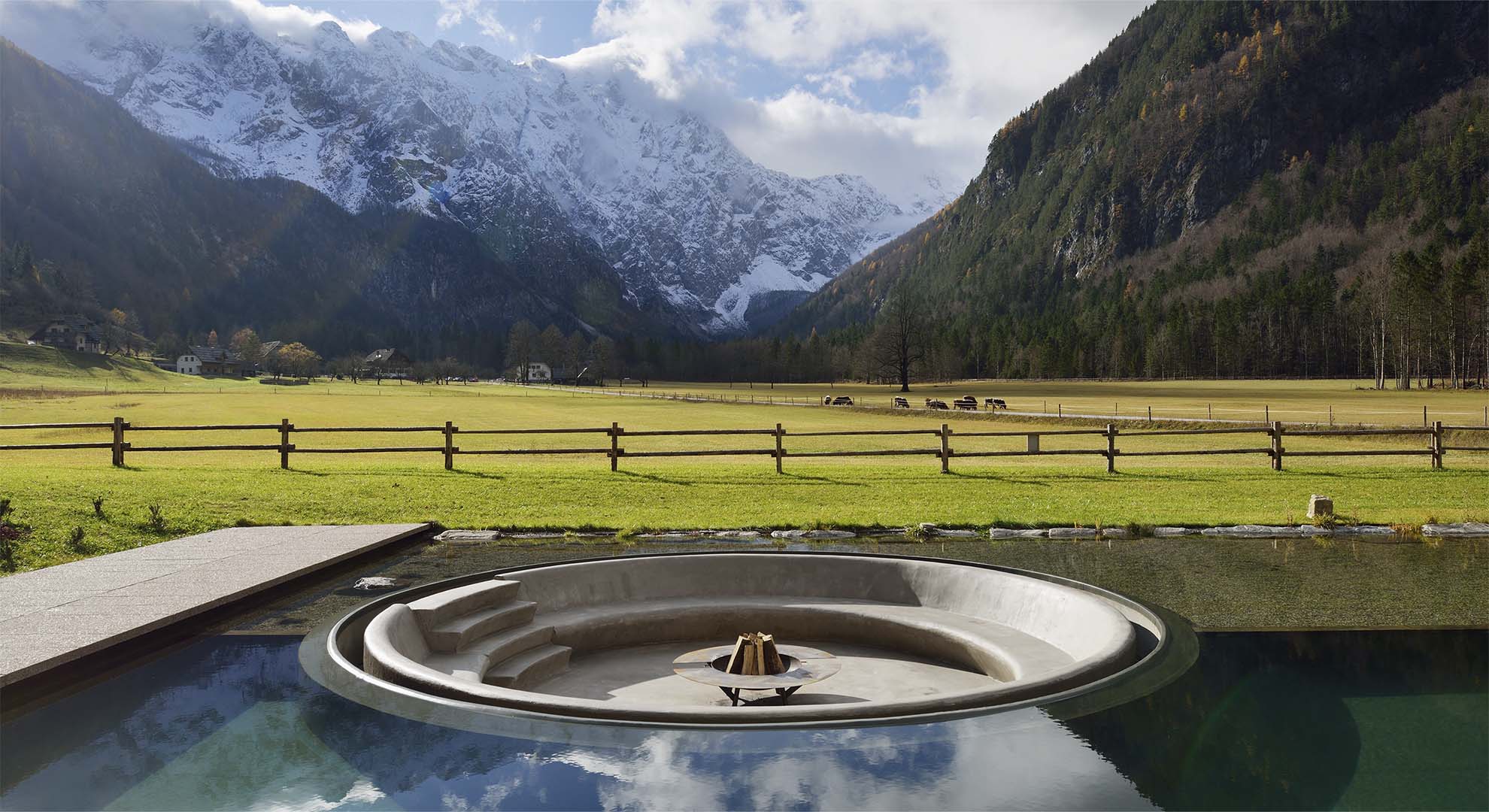 Natural Systems in organic architecture | Roca Gallery